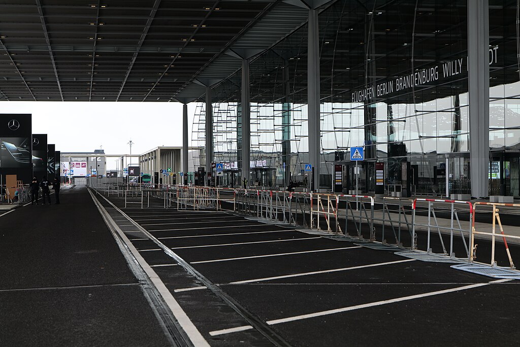 Berlin Brandenburg Airport (BER) - the third busiest in Germany ...