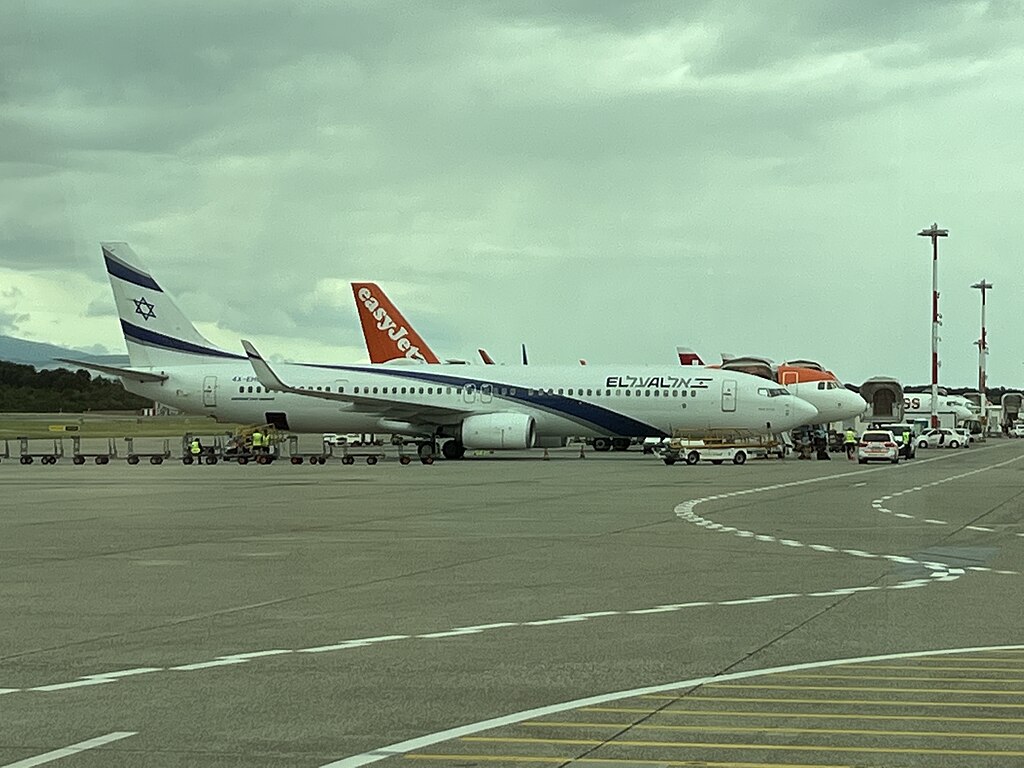 Geneva Airport (GVA) - the second busiest airport in Switzerland ...