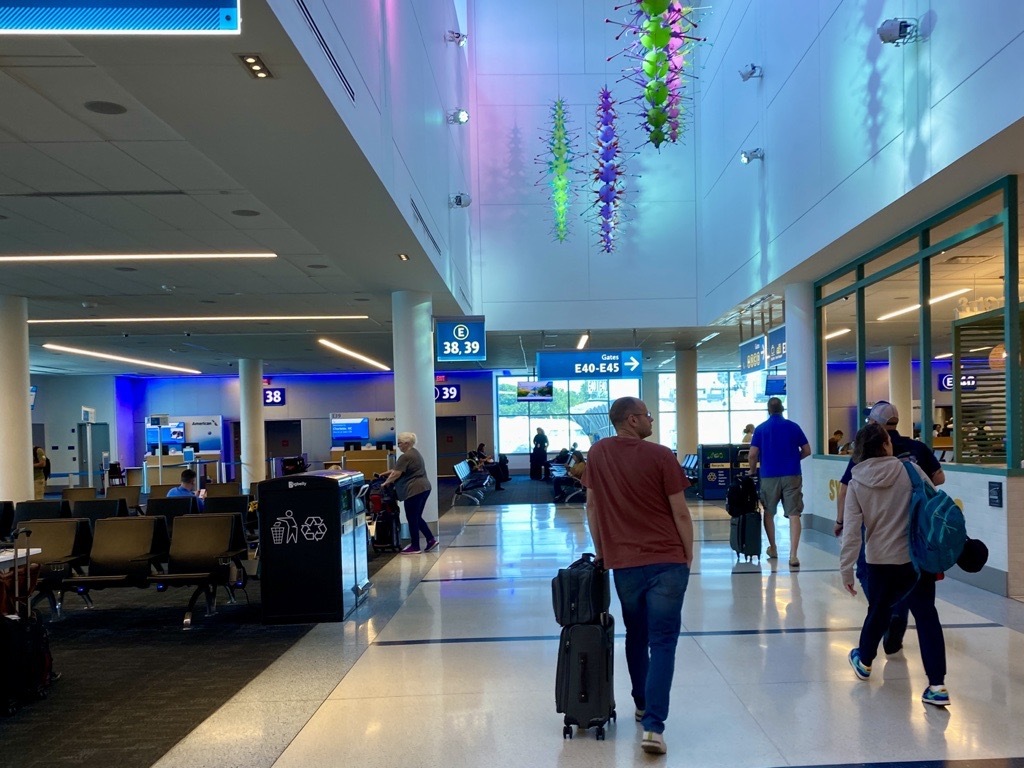 Charlotte Douglas International Airport (CLT) - American Airlines ...