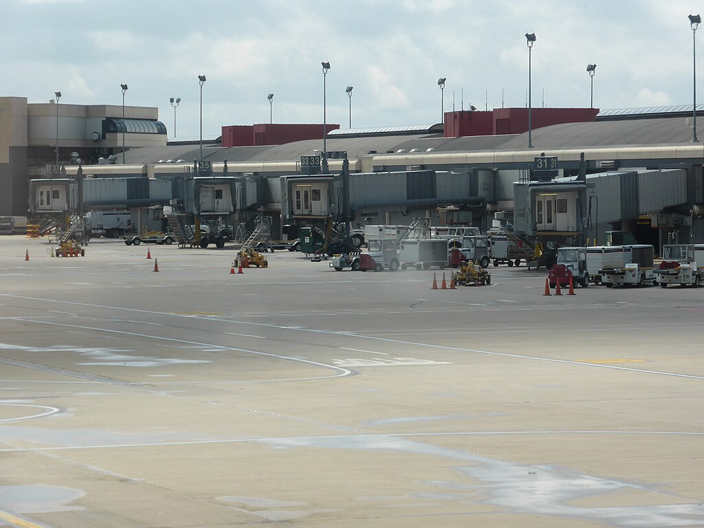 Washington Dulles International Airport (IAD) - The busiest D.C ...