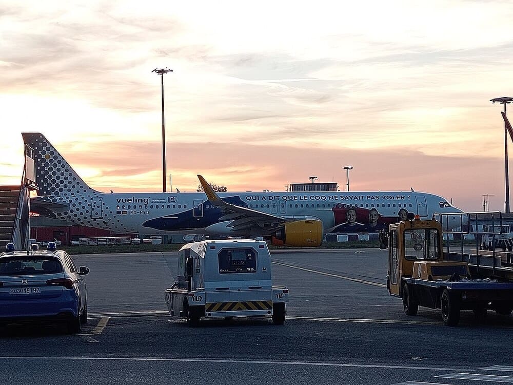 Bilbao Airport (BIO) - A low-cost airport in northern Spain | Airport ...