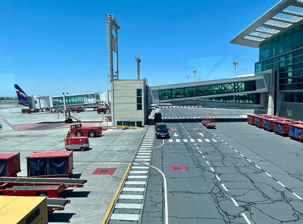 Zvartnots International Airport (EVN) - the main international gateway ...