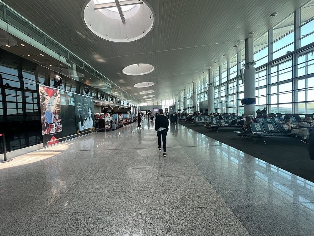 Zvartnots International Airport (EVN) - the main international gateway ...