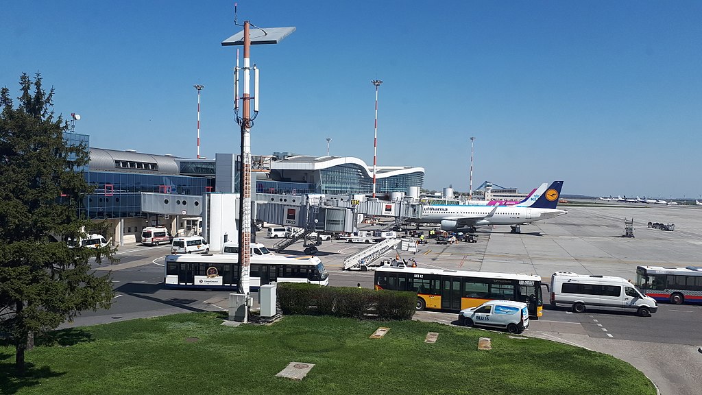 Bucharest Henri Coandă International Airport (OTP) - The busiest ...